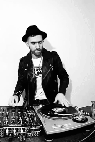 Scratching GIF - Find on GIFER
