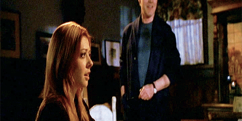 Buffy the vampire slayer sarah michelle gellar btvs GIF - Find on GIFER