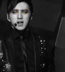 GIF inception - animated GIF on GIFER