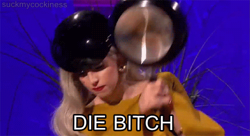 Pride hannah lena dunham GIF - Find on GIFER