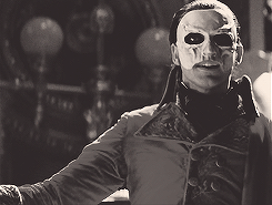 GIF gerard butler - animated GIF on GIFER