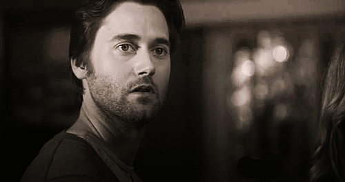 Episode 6 season 10 GIF - Find on GIFER