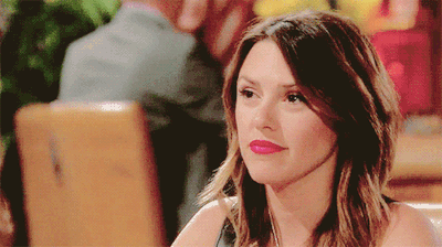 GIF michaela conlin - GIF animé sur GIFER