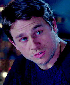 GIF charlie hunnam pacific rim raleigh becket - animated GIF on GIFER