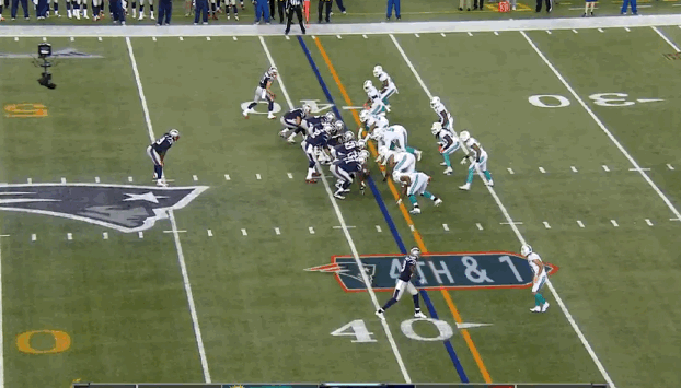 Quarterback GIF - Find on GIFER