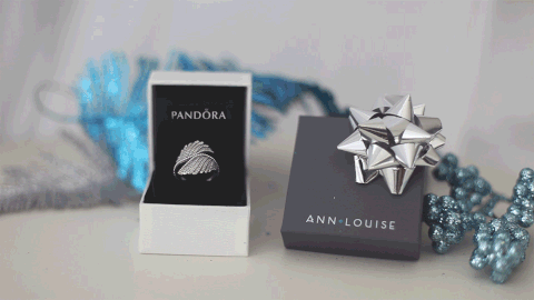 GIF pandora - animated GIF on GIFER