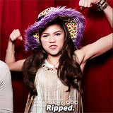 Ripped zendaya muscles GIF - Find on GIFER
