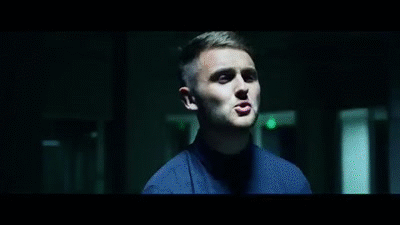 GIF disclosure - animated GIF on GIFER