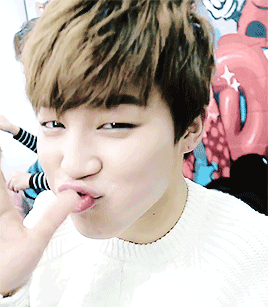 GIF park jimin - animated GIF on GIFER