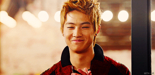 Gif De Taylor Swift Bailando De Forma Incómoda