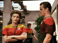 GIF star trek voyager kate mulgrew - animated GIF on GIFER