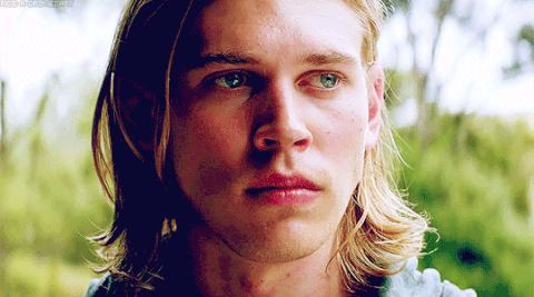 GIF austin butler - animated GIF on GIFER