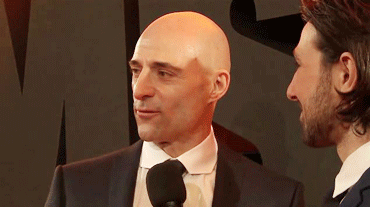 Cheez its the brothers grimsby mark strong GIF - Encontrar em GIFER