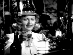 The smiling lieutenant GIF - Find on GIFER