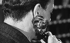 Joseph cotten orson welles the third man GIF - Find on GIFER