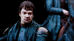 Theon greyjoy GIF - Find on GIFER