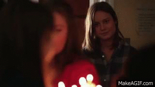 Kaitlyn dever GIF - Find on GIFER