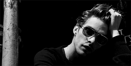GIF eastern promises - animated GIF on GIFER