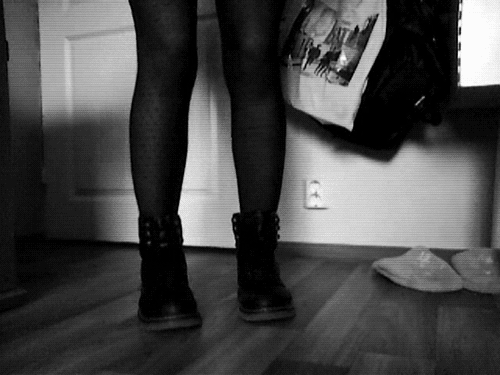Pale GIF - Find on GIFER