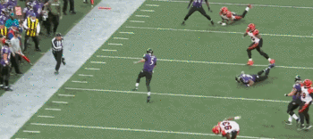 The quarterback GIF - Find on GIFER