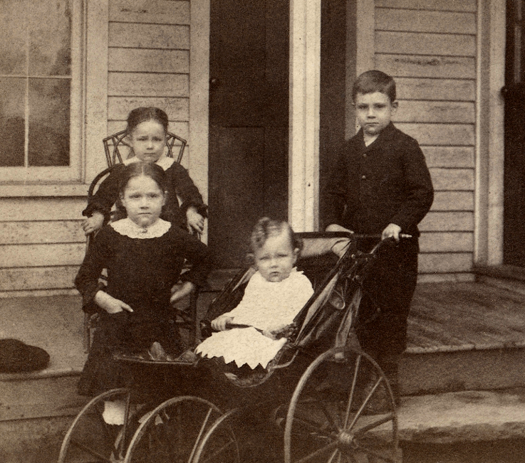 Stroller victorian vintage GIF - Find on GIFER