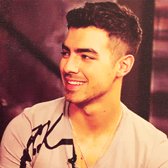 Nick jonas jonas brothers joe jonas GIF - Find on GIFER