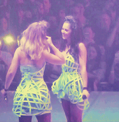 GIF cheryl cole girls aloud kimberley walsh - animated GIF on GIFER