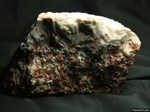 GIF 200k - animated GIF on GIFER