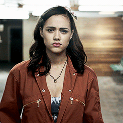 Nathalie emmanuel GIF - Find on GIFER