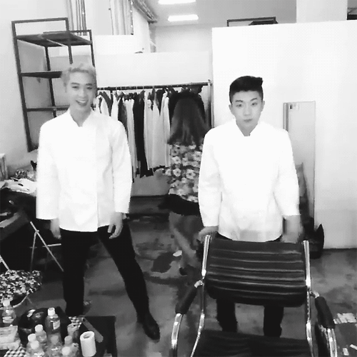 GIF 2pm - animated GIF on GIFER