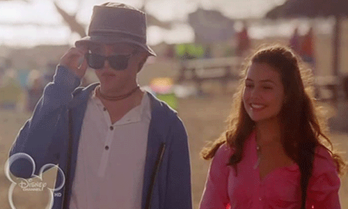 GIF danielle fishel - animated GIF on GIFER