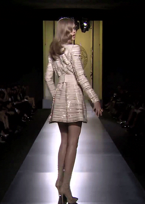 Models funny catwalk runway GIF on GIFER - by Darkrunner