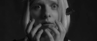 GIF aurora aurora aksnes recomendaciones - animated GIF on GIFER