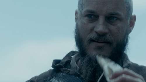 Ragnar lothbrok GIF - Find on GIFER