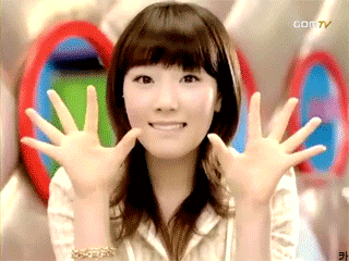Kim taeyeon GIF - Find on GIFER
