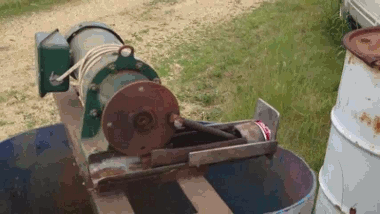 GIF cans - animated GIF on GIFER