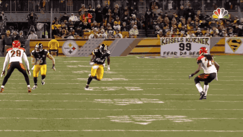 GIF football night show - animated GIF on GIFER
