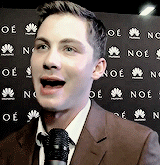 Set logan logan lerman GIF - Find on GIFER
