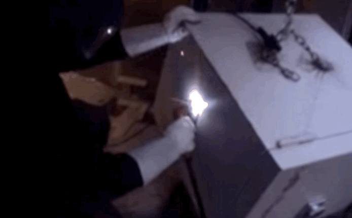 GIF the heist - animated GIF on GIFER