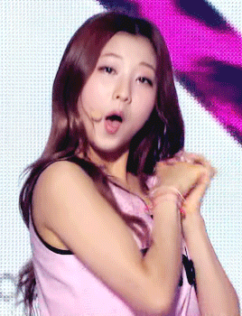 GIF seungyeon - animated GIF on GIFER