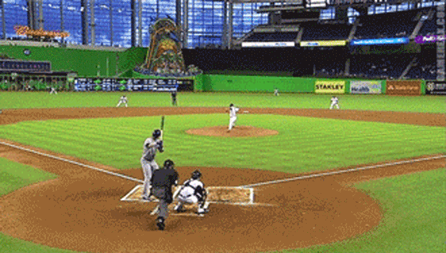 Reaction win catch GIF - Find on GIFER