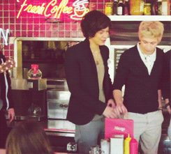 Up direction maternal GIF - Find on GIFER