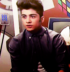 GIF ziam mayne - animated GIF on GIFER