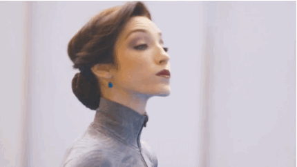 Medal charlie dancing GIF - Find on GIFER