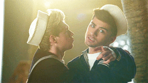 Ari GIF - Find on GIFER