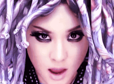 Uma thurman GIF - Find on GIFER