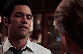 Amanda rollins nick amaro svu GIF - Find on GIFER
