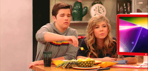 Sam puckett GIF - Find on GIFER