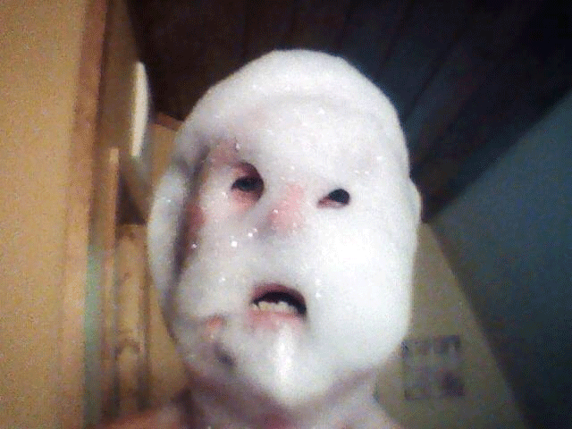 GIF difference - animated GIF on GIFER