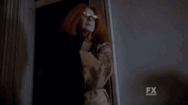 Myrtle snow GIF - Find on GIFER